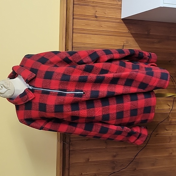 Marlboro | Shirts | Marlboro Reversible Fleece Pullover Adult Large ...